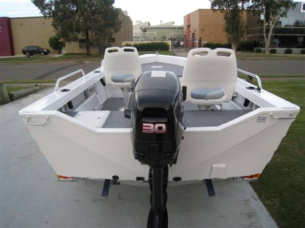 2013 Horizon Aluminium Boats 420 Stalker | Boat Research | Yachthub