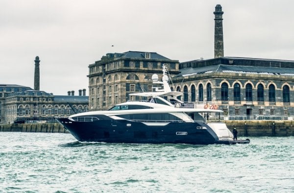 2016 Princess 30 | Boat Research | Boats Online