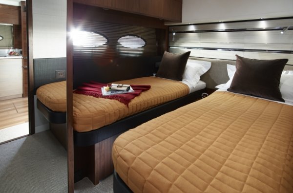 2016 Princess S72 | Boat Research | Yachthub