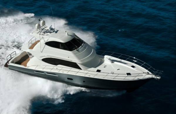2013 Riviera 70 Enclosed Flybridge | Boat Research | Yachthub